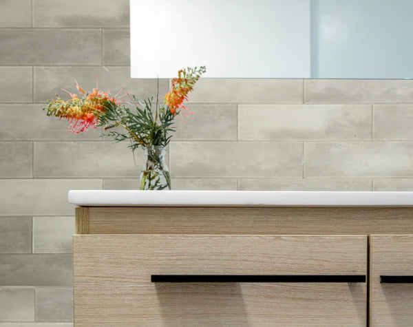 Bathroom | Glacier Glass Impressions 12x3.5 Tile