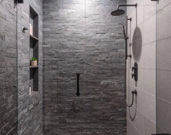 Bathroom | Silver Quartzite Strip Cladding