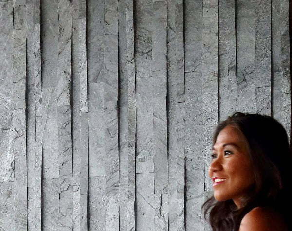 Living Room | Silver Quartzite Parallels V Cladding