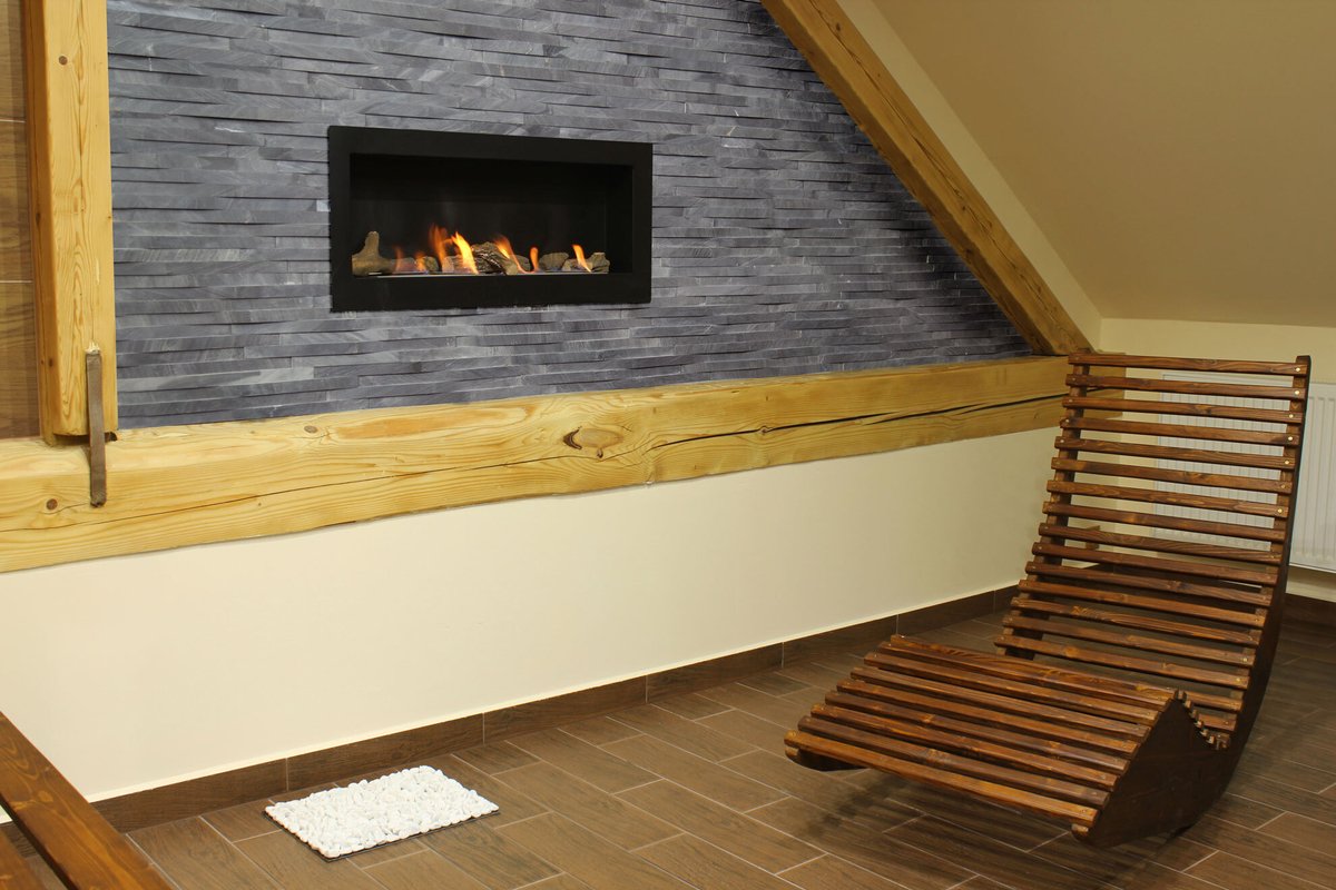 SUTRA BLACK, RHYTHM INTERLOCK - Hawaii Stone